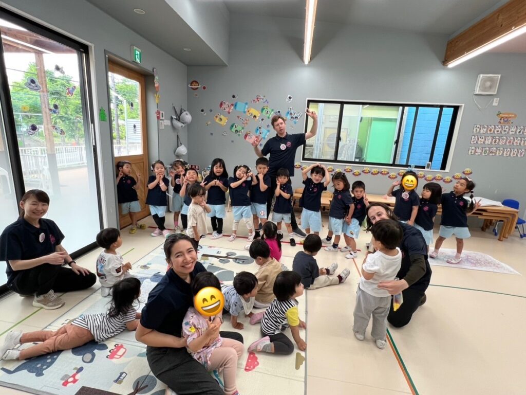 【岡崎校Kinder Connect】Drawing Together! お絵描きを楽しもう☆ 英語 異学年交流 – Daily life ...
